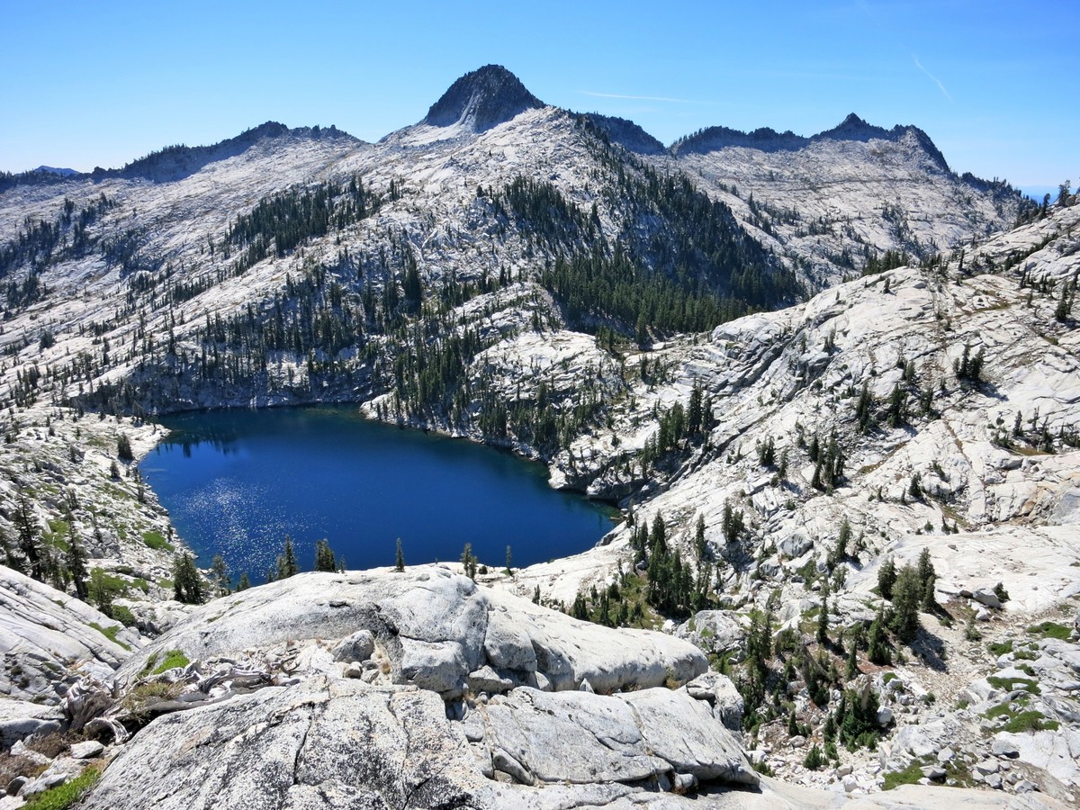 Trinity Alps High Route Part I: Little Granite & Sawtooth – Leor ...